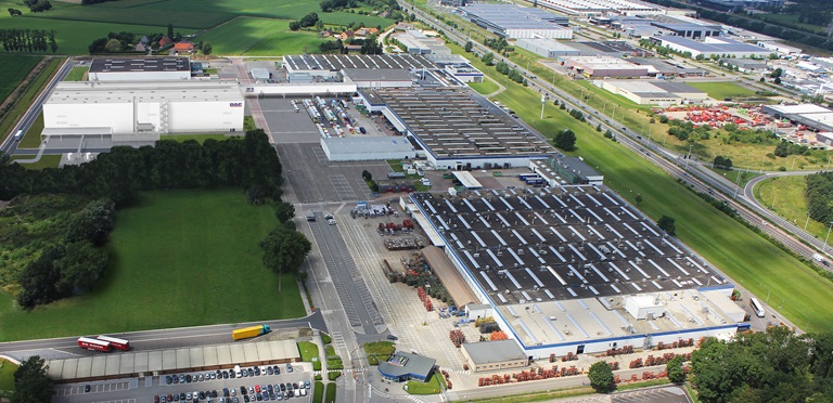 DAF invests EUR 100 million in new Westerlo paint shop - DAF Trucks N.V.