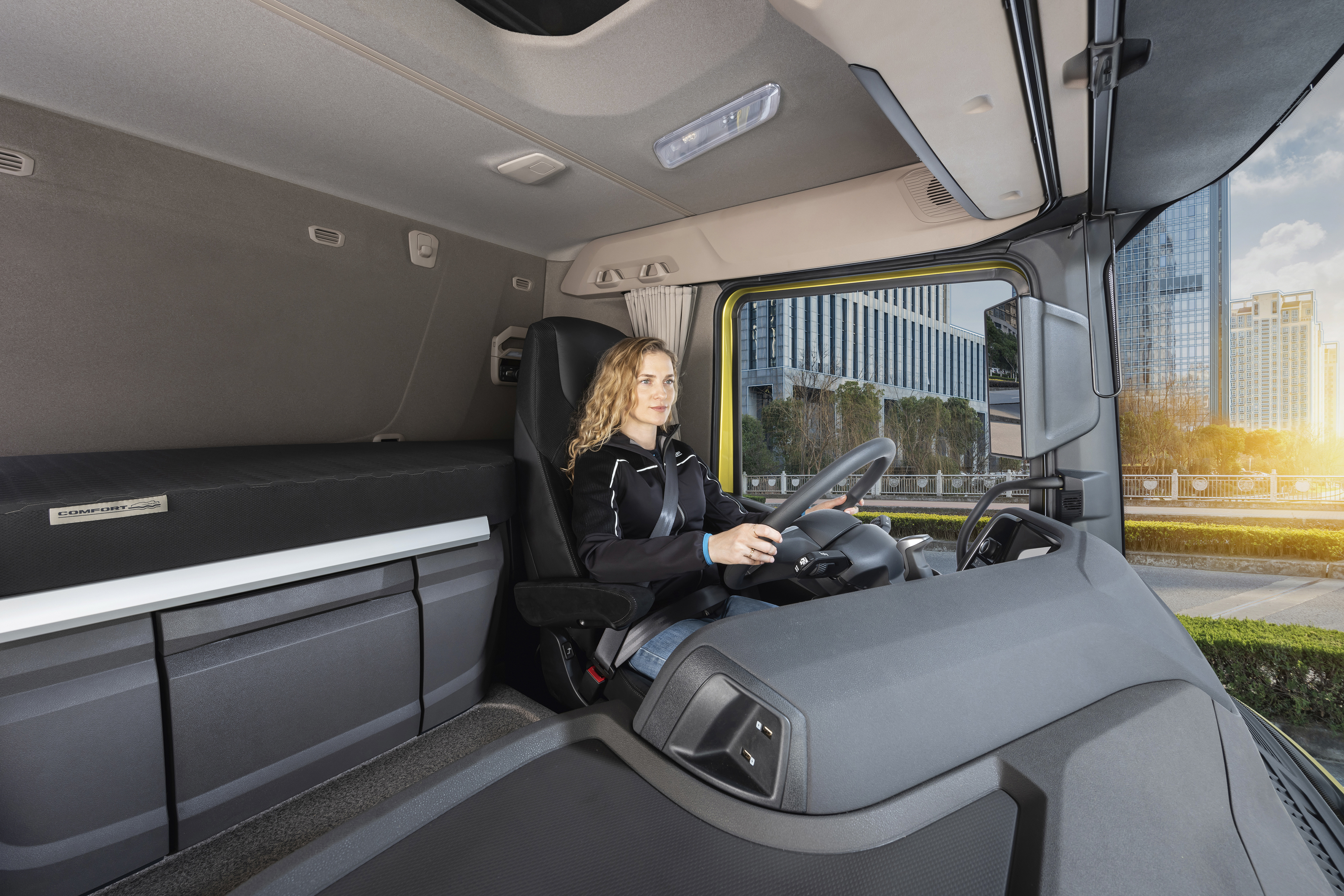 DAF Trucks demonstrates industry leadership at IAA 2022 - DAF Trucks N.V.