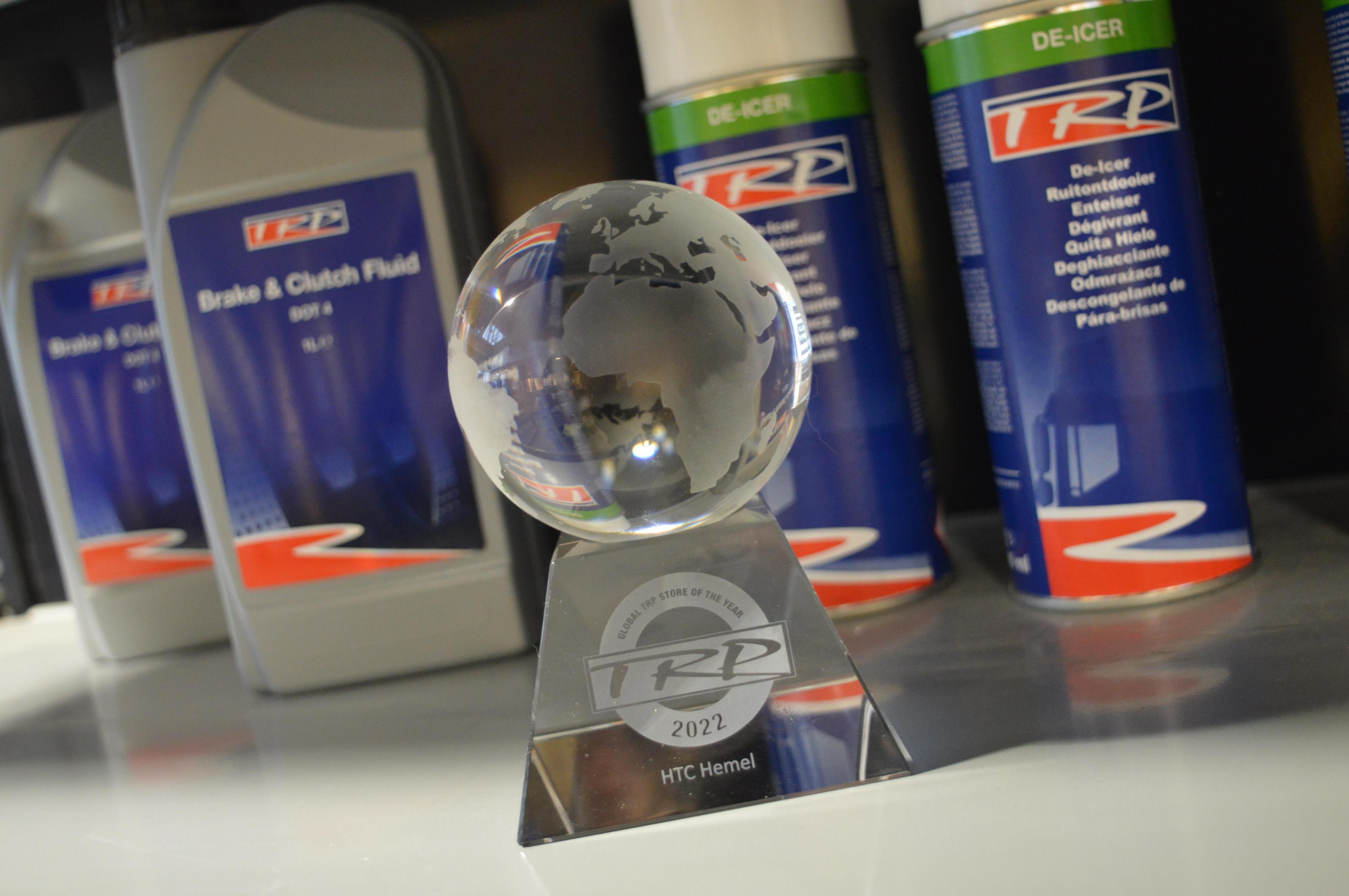 TRP Hemel Awarded Global TRP Store of The Year - DAF Trucks N.V.