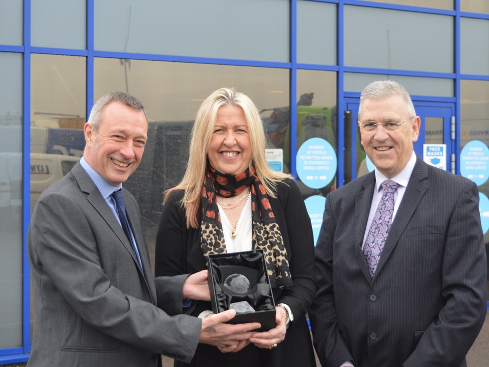 TRP Hemel Awarded Global TRP Store of The Year - DAF Trucks N.V.
