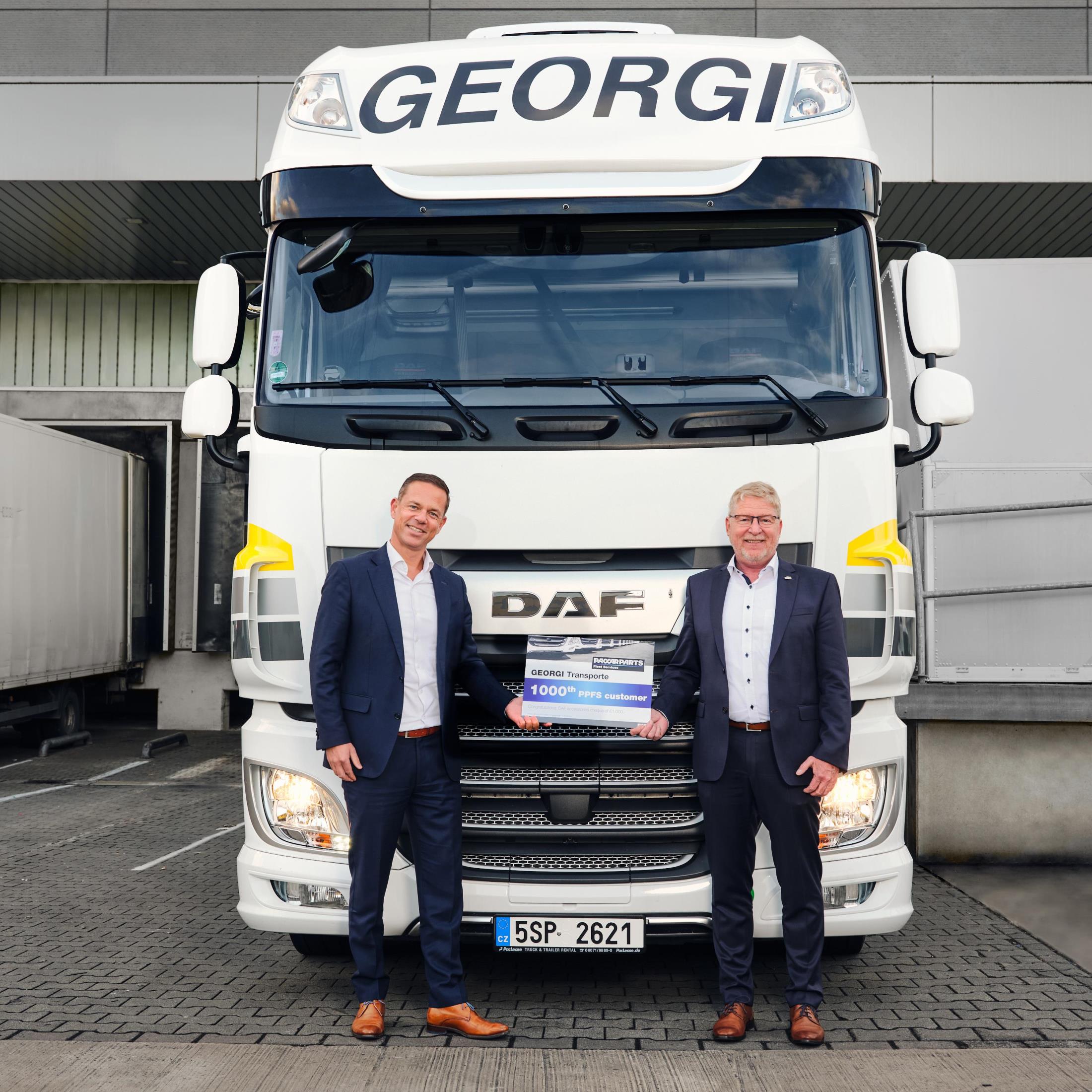 PACCAR Parts Fleet Services welcomes 1000th customer - DAF Trucks N.V.