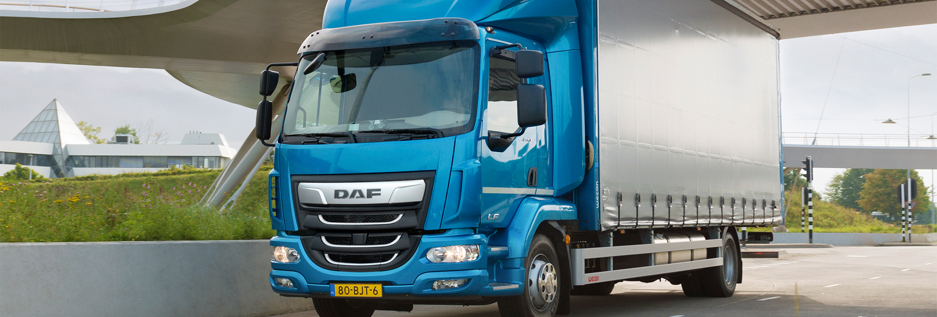 The DAF LF - Pure Excellence - DAF Trucks N.V.
