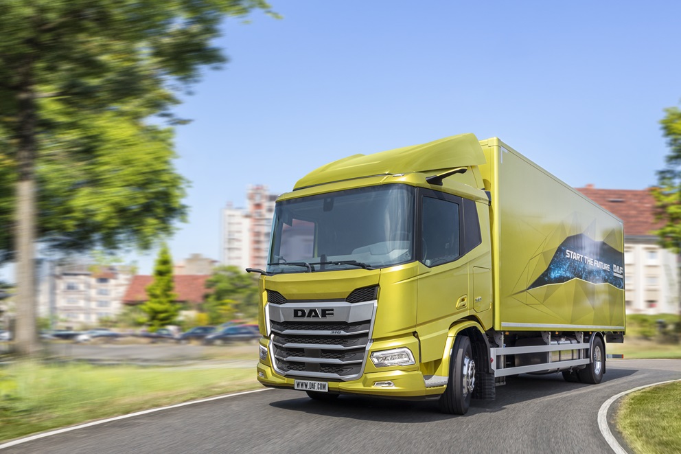 Extra wheelbases and cab variants for DAF XD with PX-7 - DAF Trucks N.V.